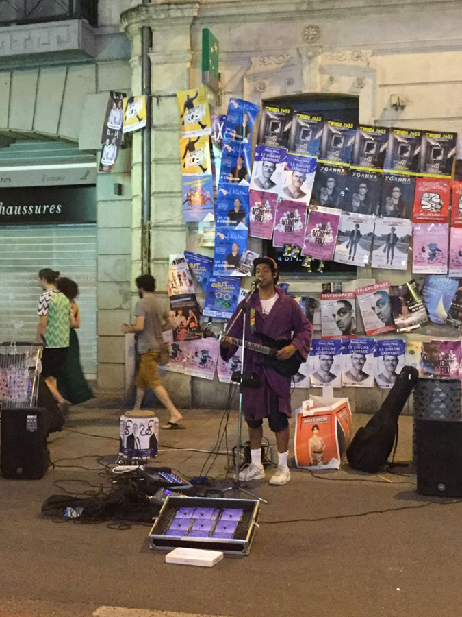 法国南部丰富多彩历史小城Avignon